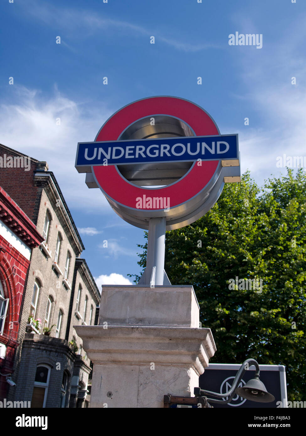 London Underground sign Stock Photo - Alamy
