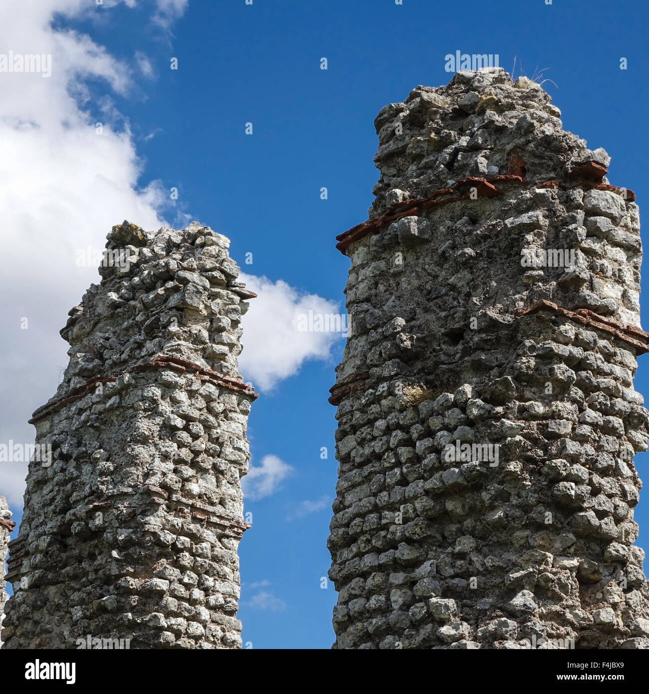 Gallo-Roman Aqueduct near the town of Luynes, France Stock Photo - Alamy