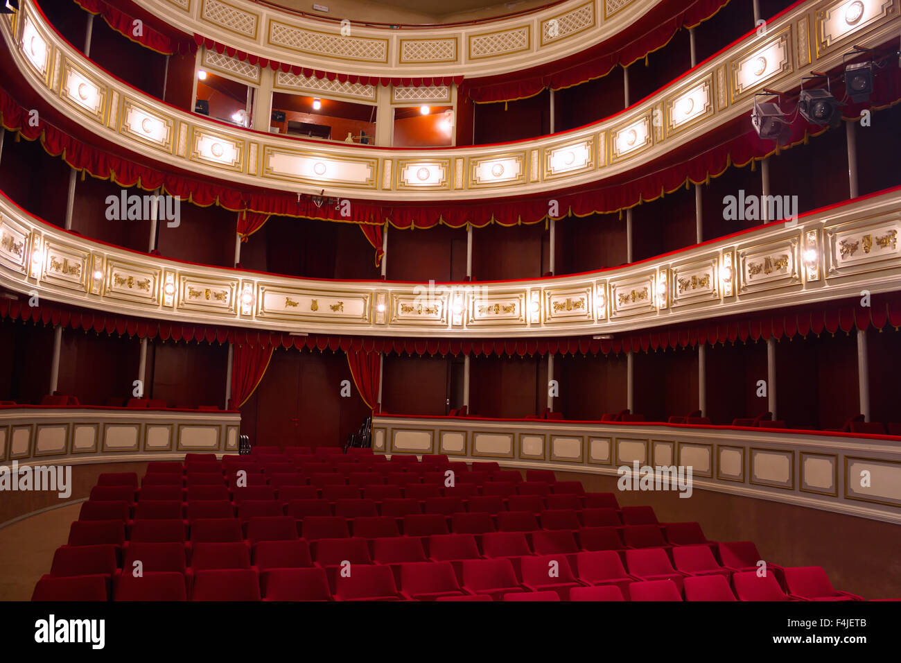 Theater stage lighting hi-res stock photography and images - Alamy