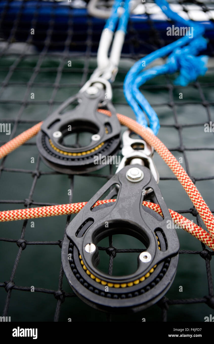 Close-up of ropes and pulley Stock Photo - Alamy