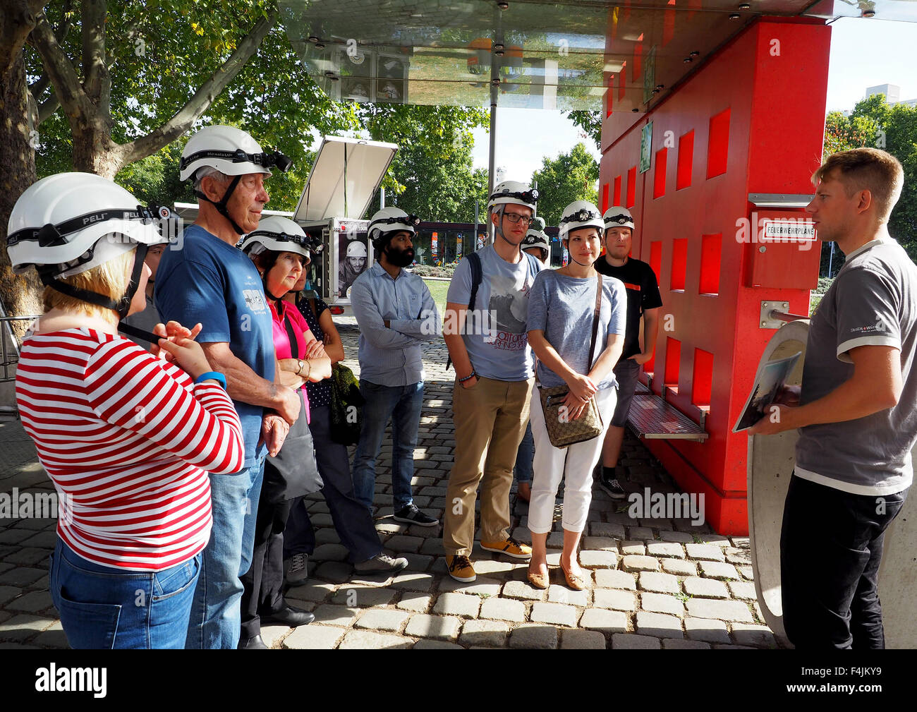 Vienna third man tour hi-res stock photography and images - Alamy