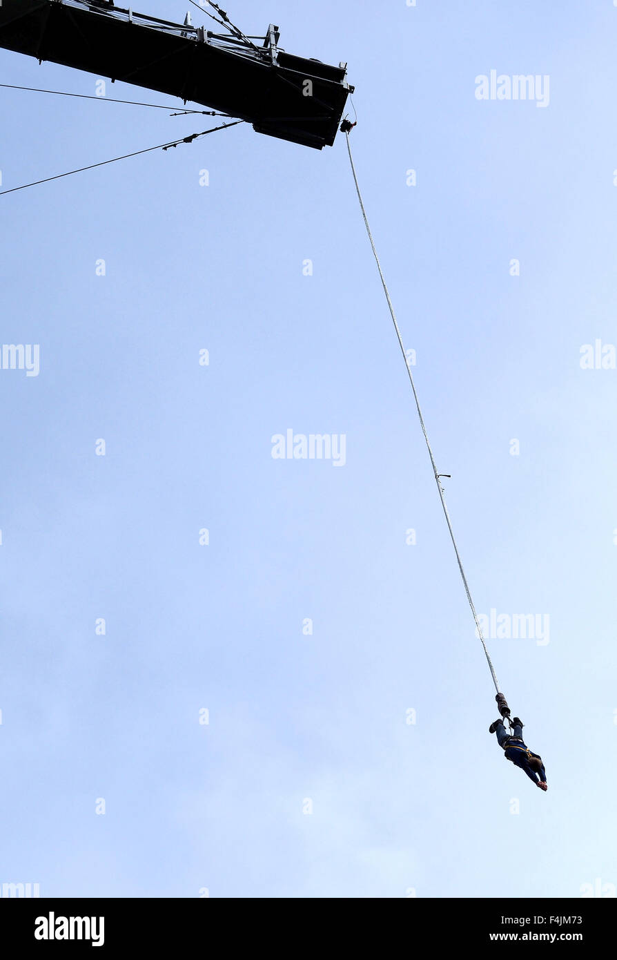 Bungee jumping from the 152 metre high Donauturm tower, Vienna, Austria ...