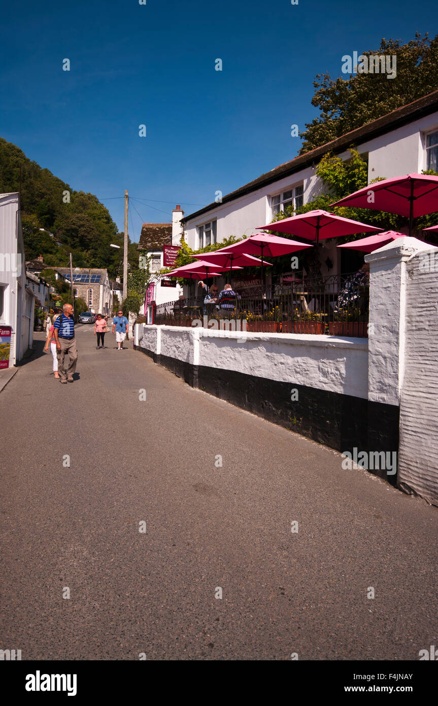 Street scene polperro cornwall hi-res stock photography and images - Alamy
