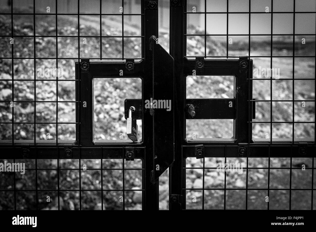 Locked gate security fence hi-res stock photography and images - Alamy