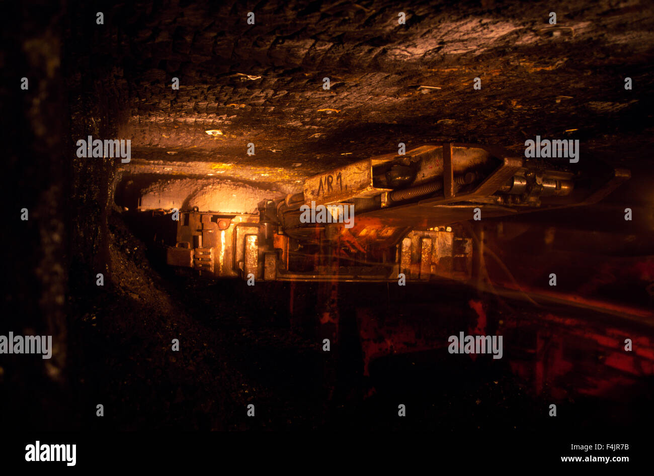 Underground mine hi-res stock photography and images - Alamy