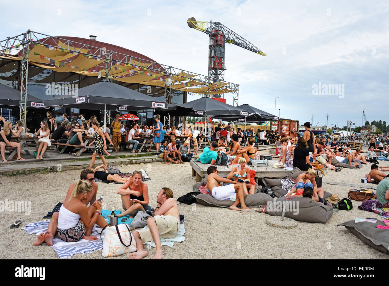 Cafe in a shipping container hi-res stock photography and images - Alamy