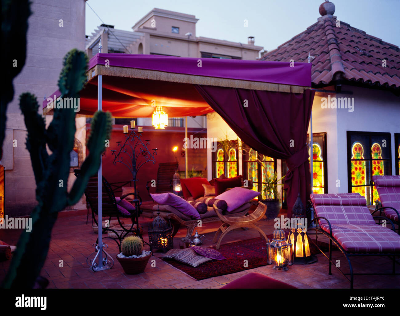 Tent night family europe hi-res stock photography and images - Alamy