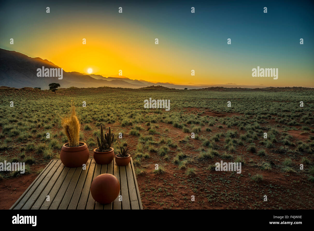 Beautiful sunset in africa hi-res stock photography and images - Alamy