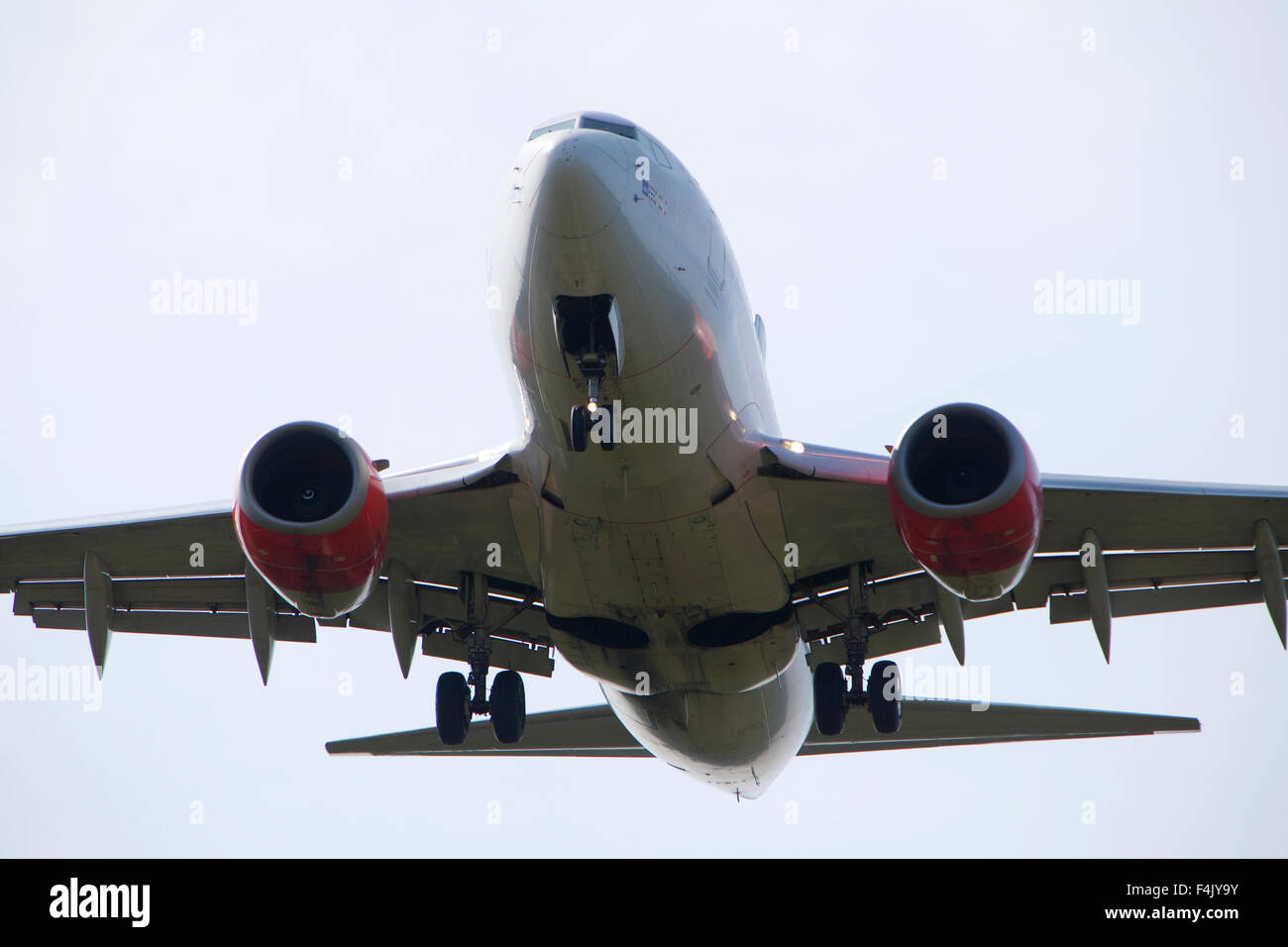 Commercial jet in flight Stock Photo - Alamy