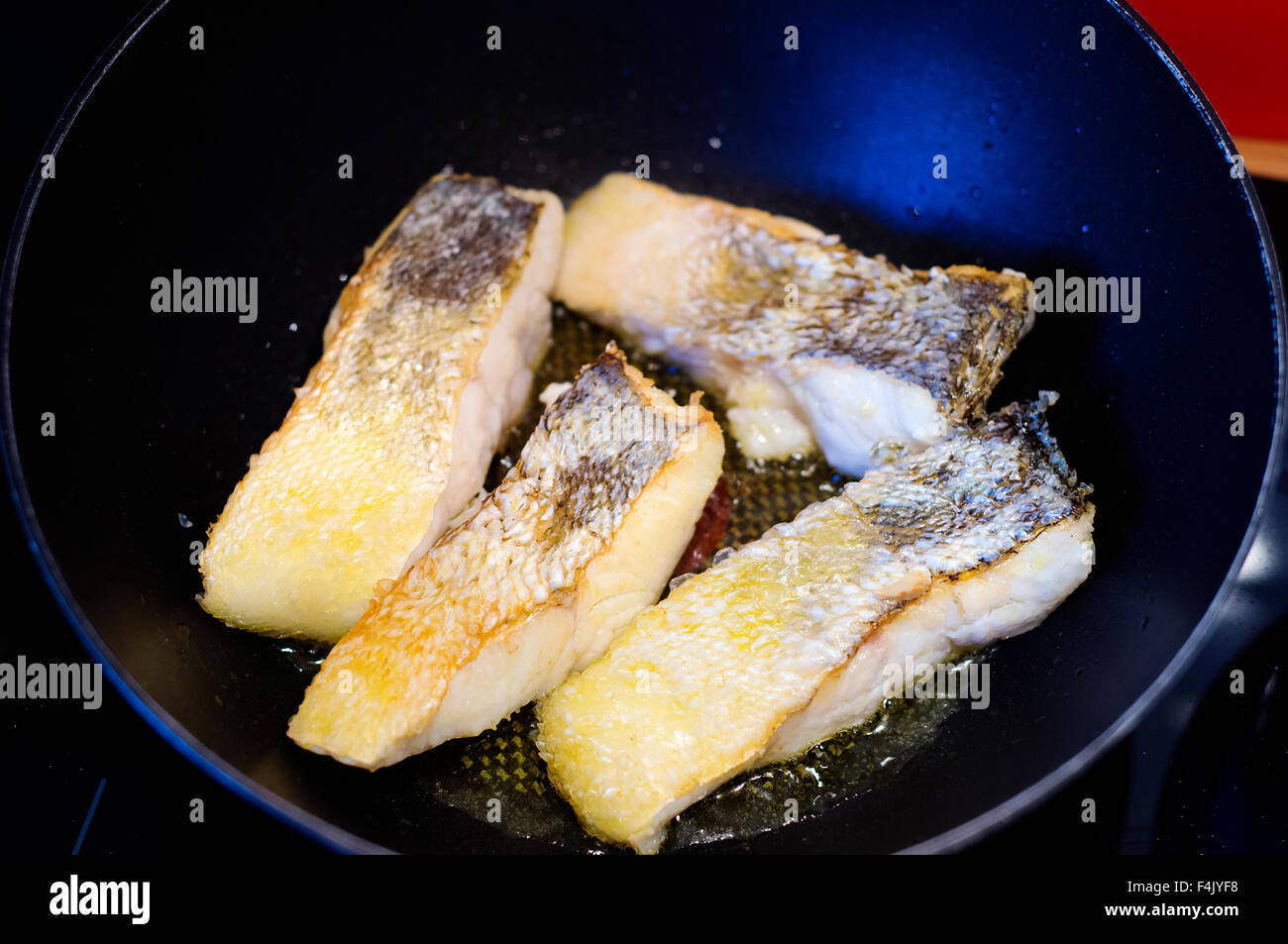 Fried zander fillets Stock Photo - Alamy