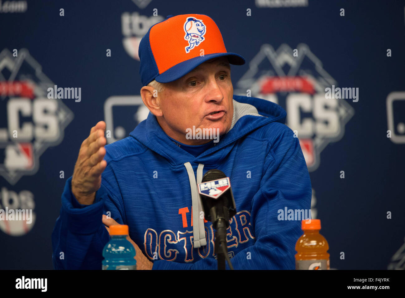 New York, NY, USA. 18th Oct, 2015. New York Mets manager TERRY COLLINS ...