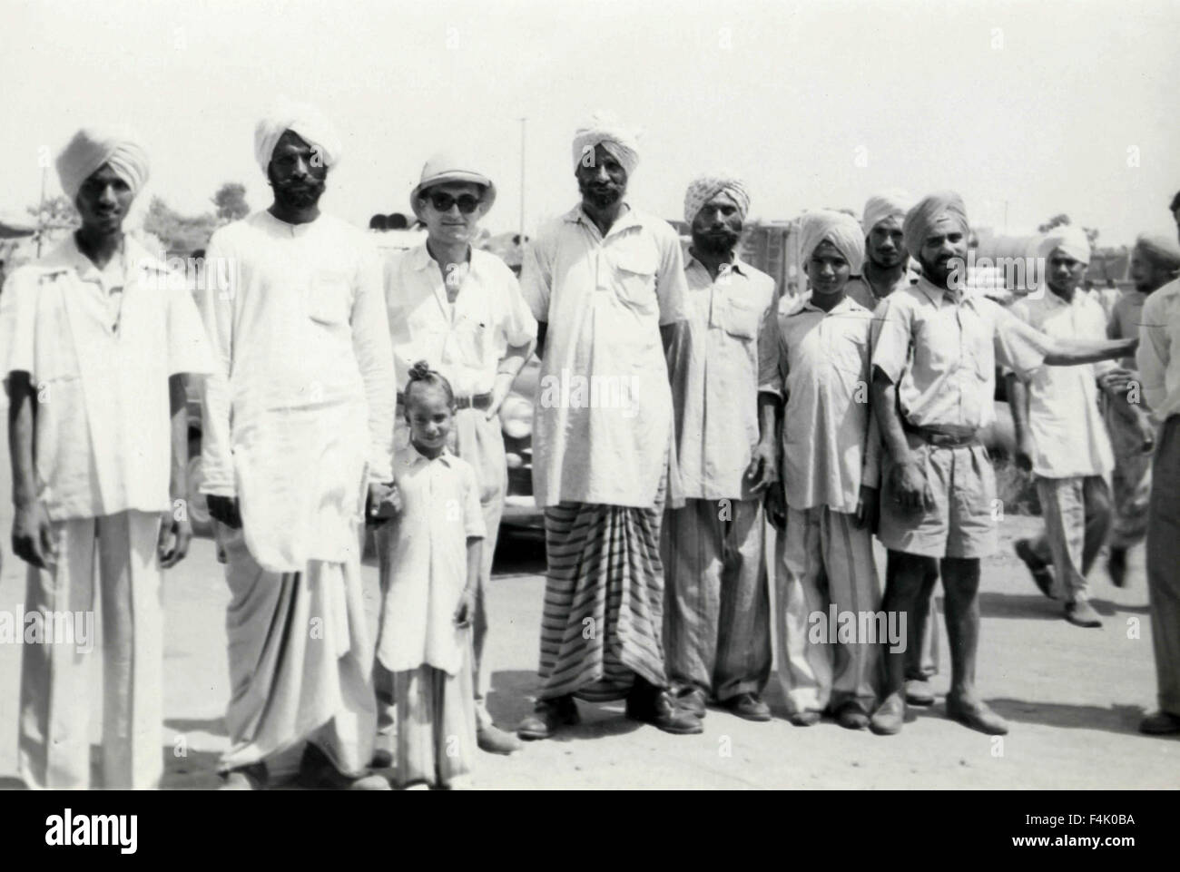 Group of Indians in saris Stock Photo - Alamy