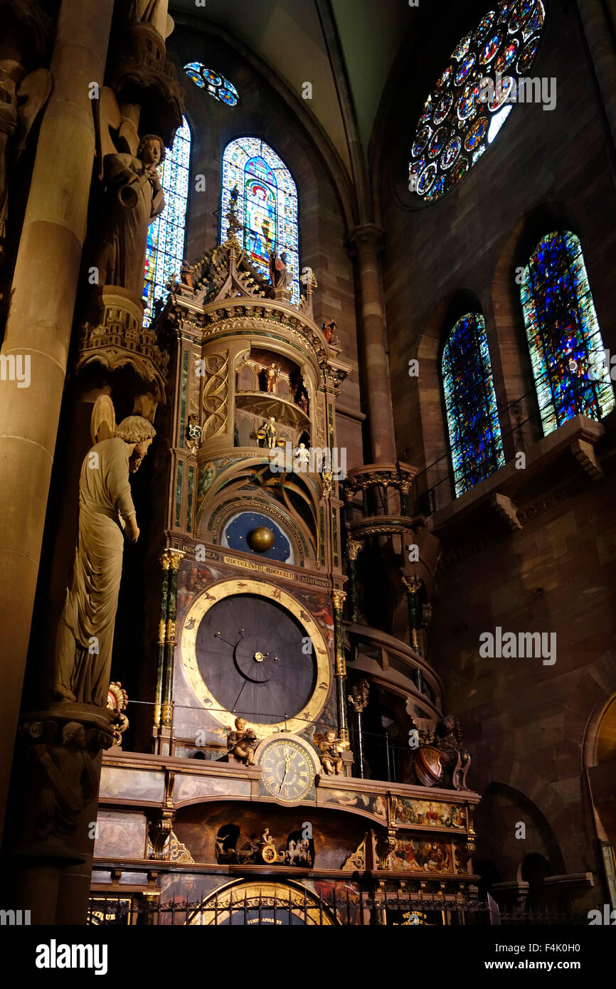 Cathedral clocks in france hi-res stock photography and images - Alamy
