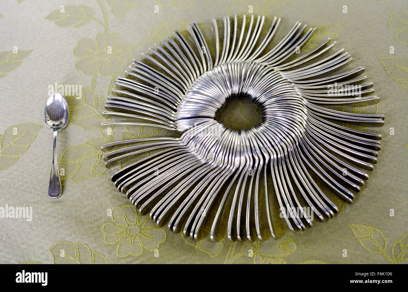 Spoon decoration hi-res stock photography and images - Alamy