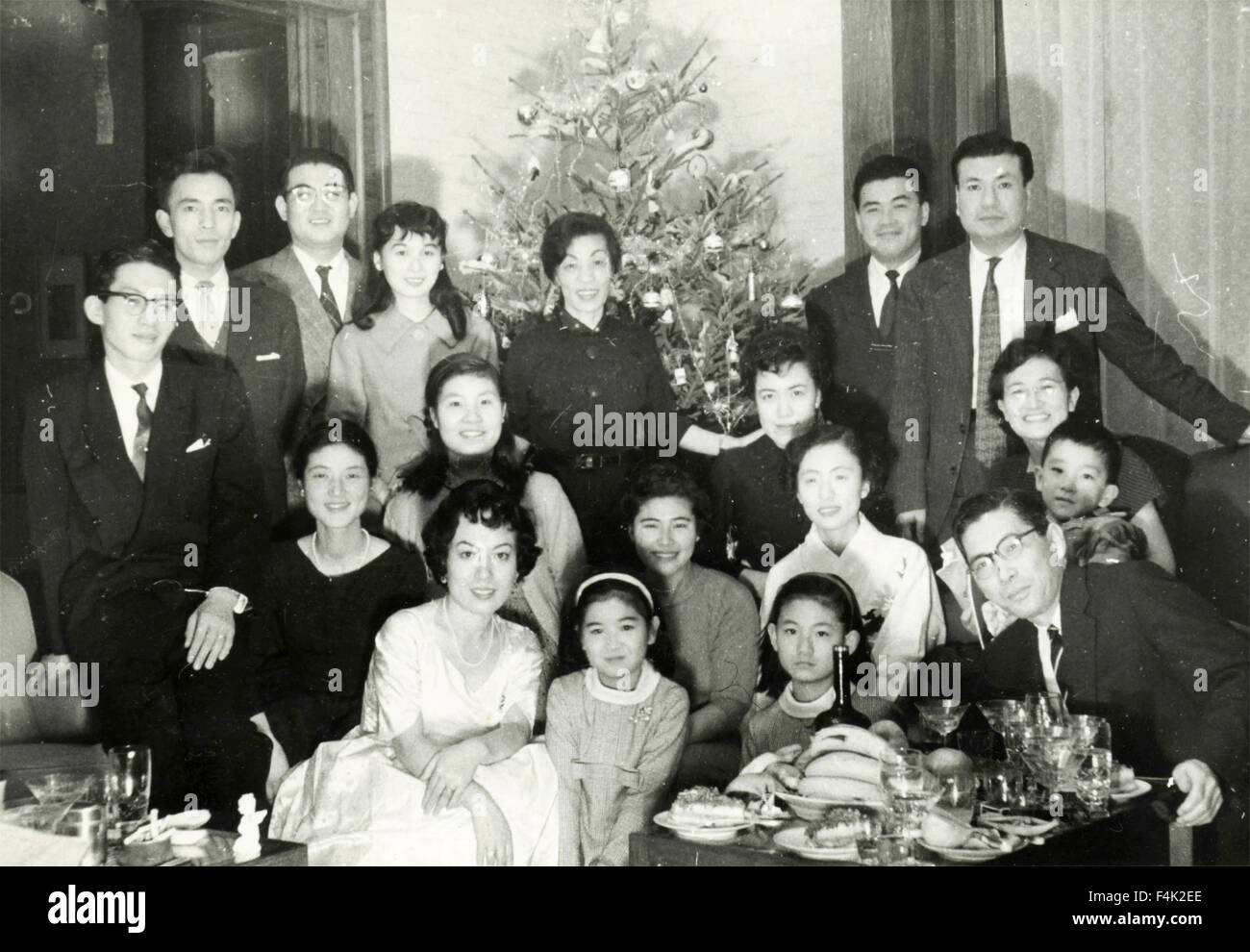 Japanese women group 1950 hi-res stock photography and images - Alamy