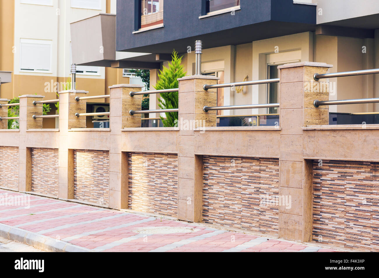 Urban Lifestyle fence Stock Photo - Alamy