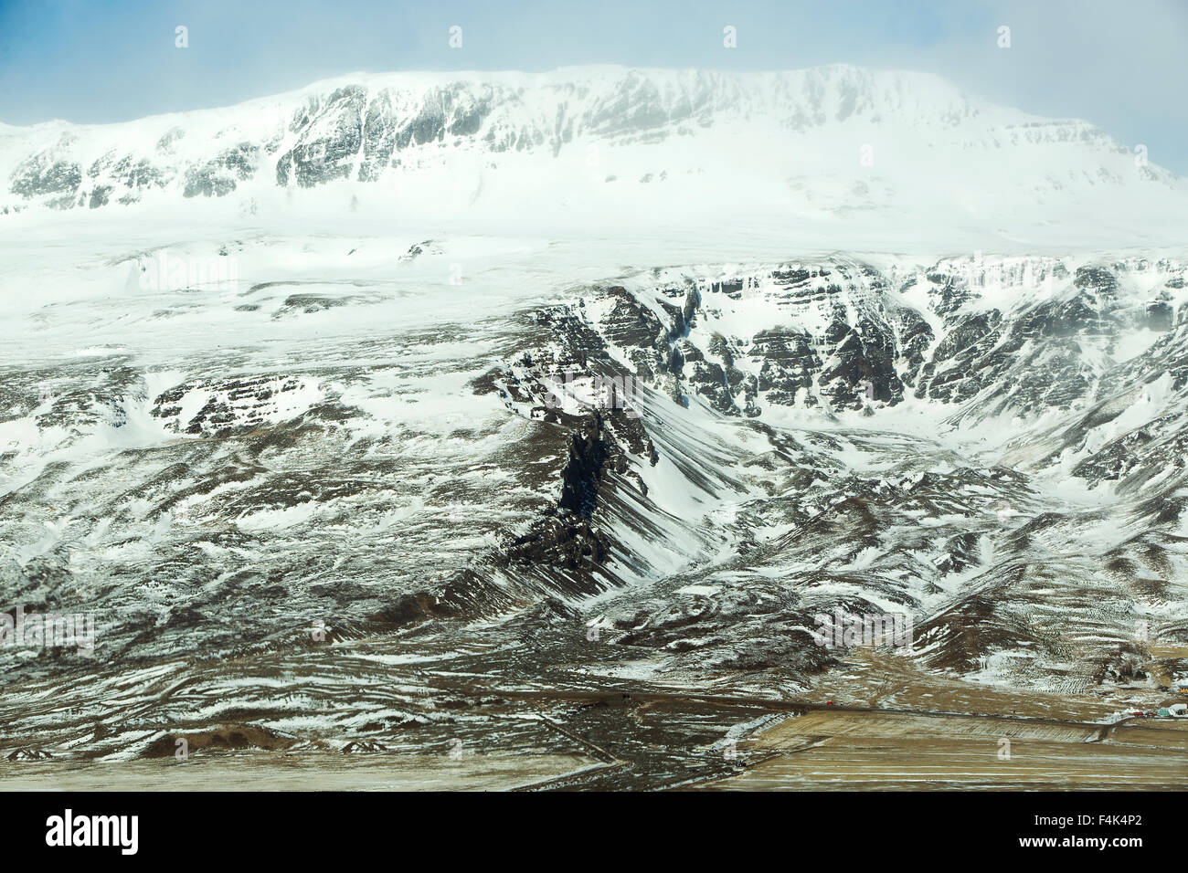 Snow volcanoes hi-res stock photography and images - Alamy