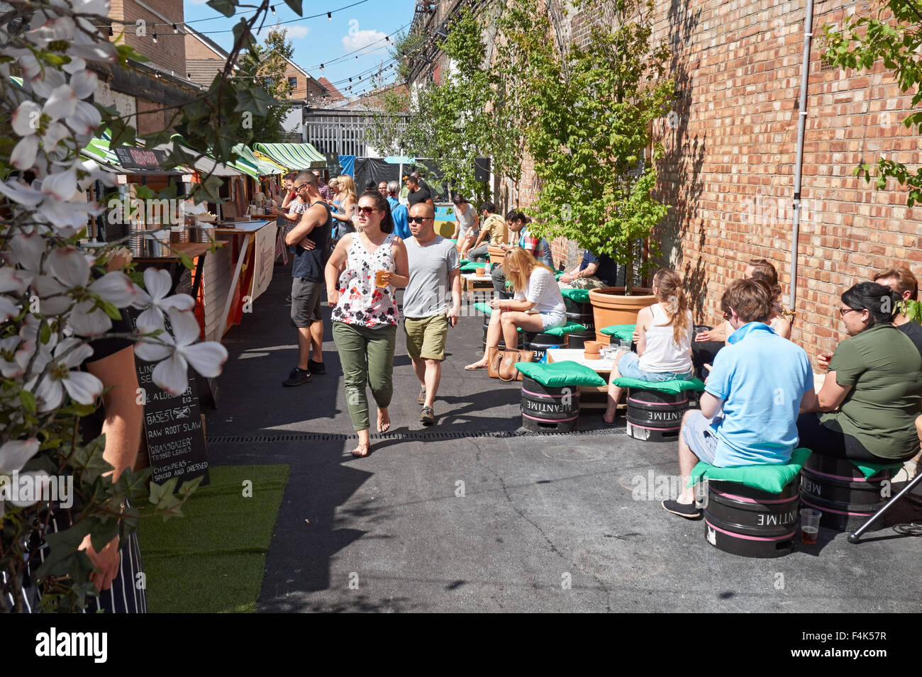 In shepherds bush hi-res stock photography and images - Alamy