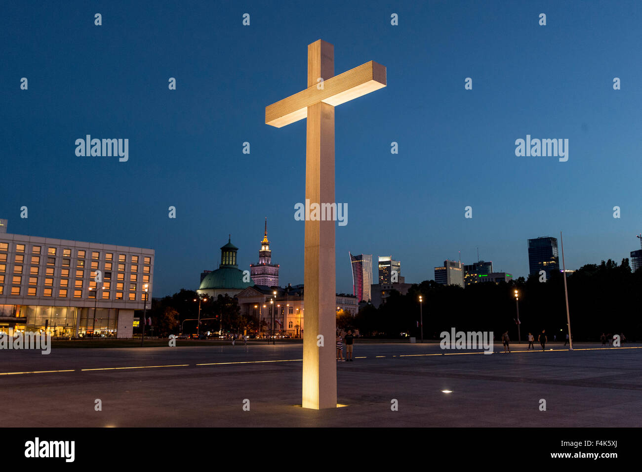 A Christian Cross in Pilsudski Square Stock Photo - Alamy