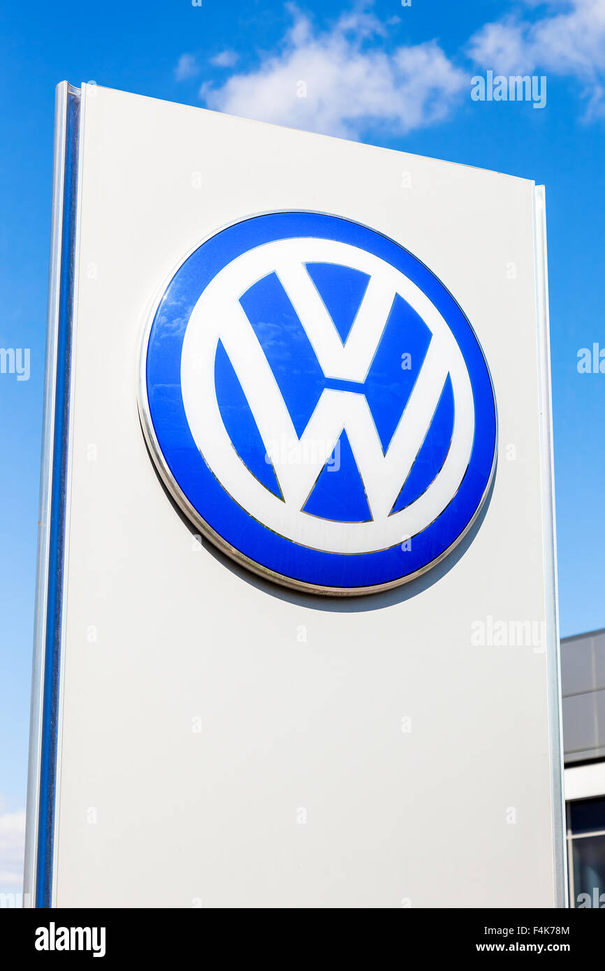 Vw volkswagen dealer dealership sign hi-res stock photography and ...