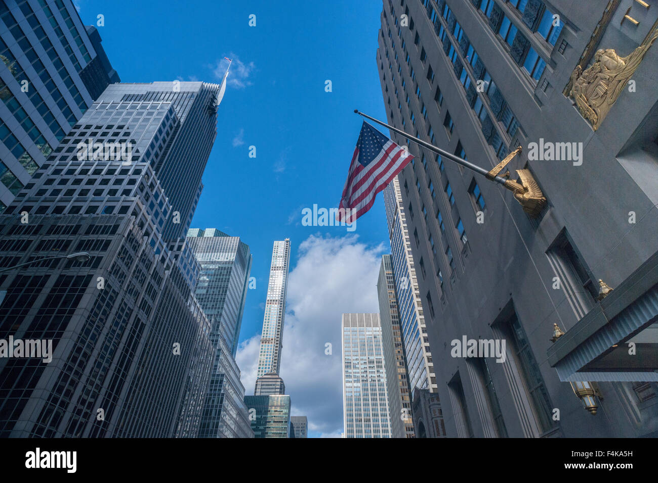 Sliver skyscraper 432 Park Avenue, center, on Sunday, October 18, 2015 ...