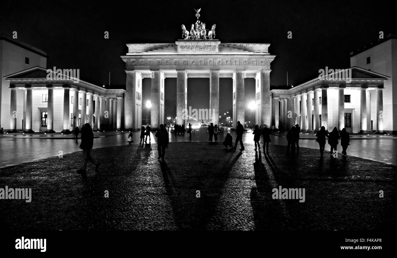 Brandenburger tor gate cold war hi-res stock photography and images - Alamy