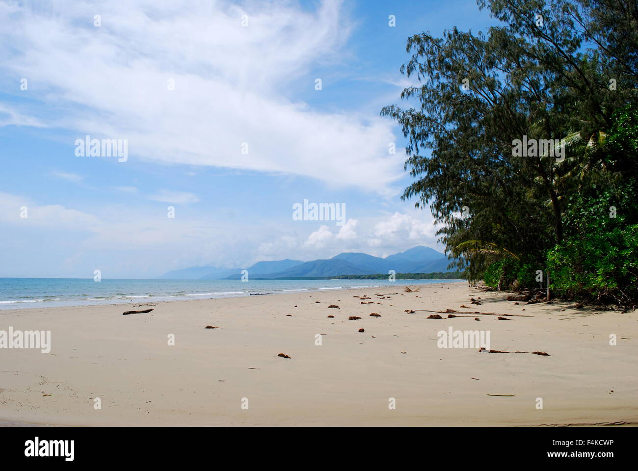 Four Mile Beach in Port Douglas, Queensland, Australia Stock Photo - Alamy