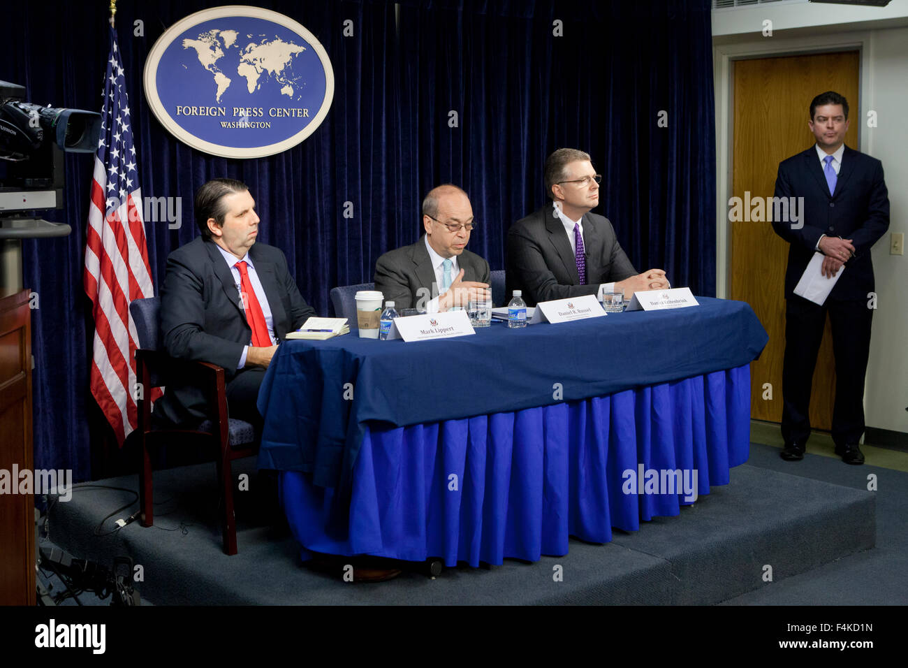 Foreign press hi-res stock photography and images - Alamy