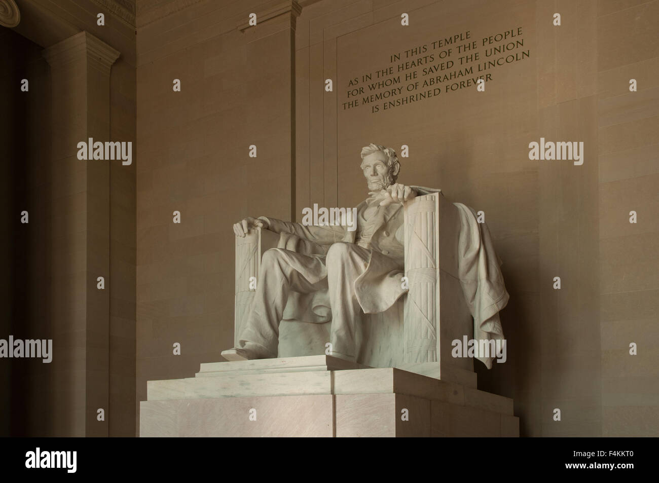 Abraham Lincoln Statue, Lincoln Memorial Building, Washington DC, USA ...