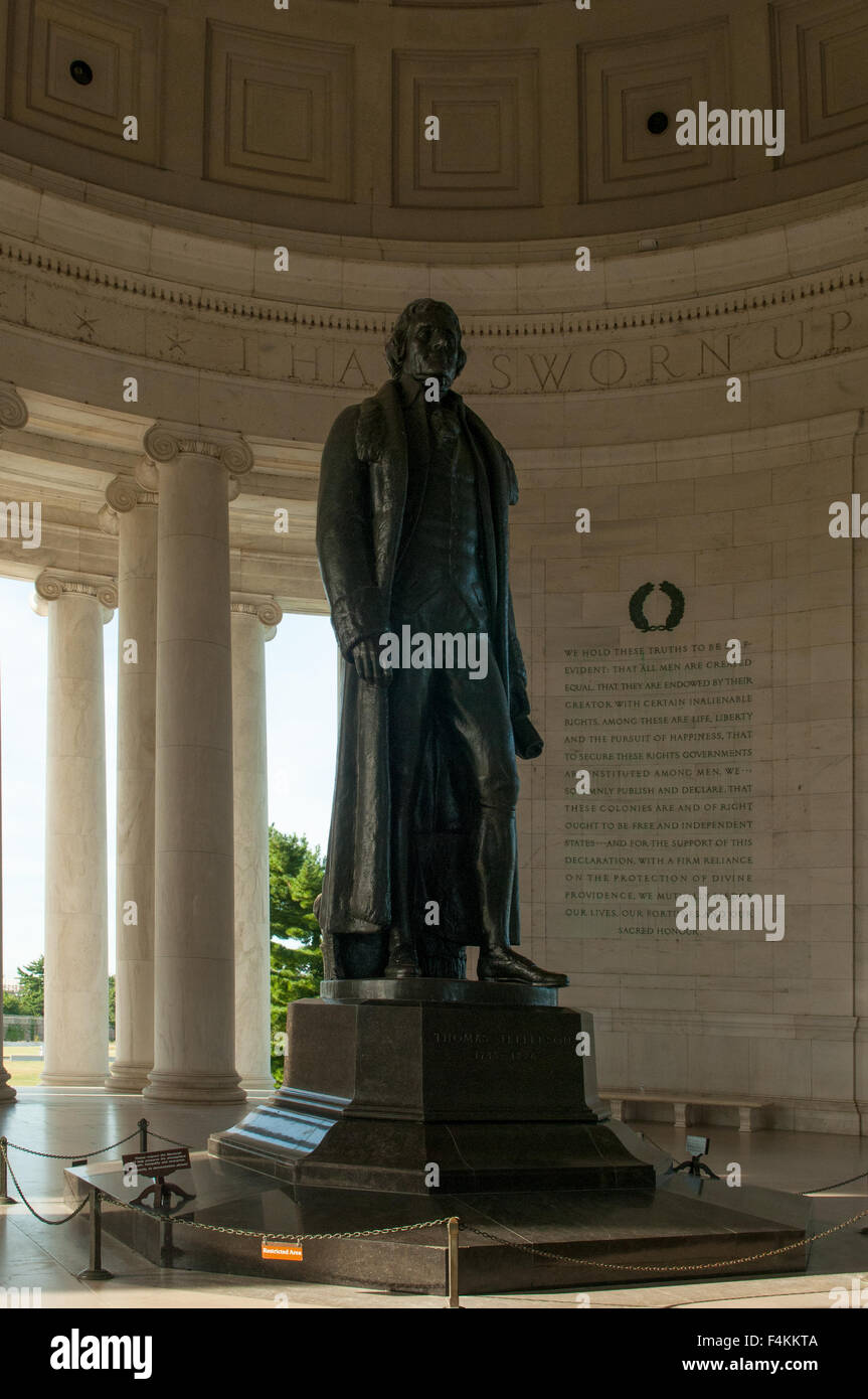 Statue of Thomas Jefferson, Jefferson Memorial Building Washington DC ...