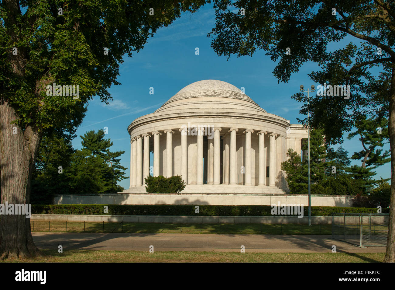 Jefferson memorial building hi-res stock photography and images - Alamy