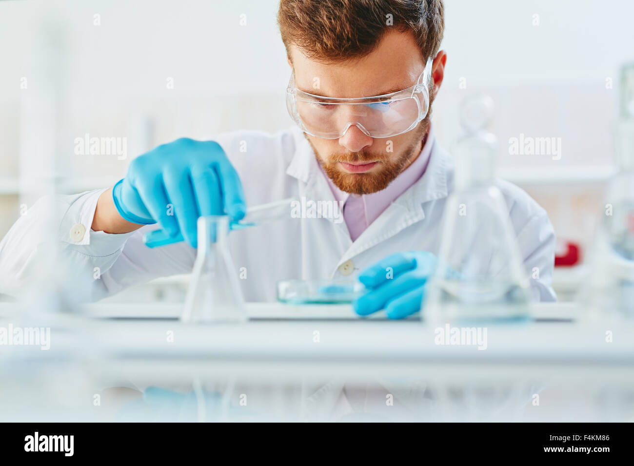 Liquids mixing hi-res stock photography and images - Alamy