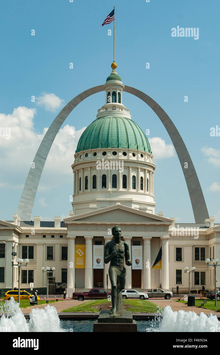 Old courthouse hi-res stock photography and images - Alamy