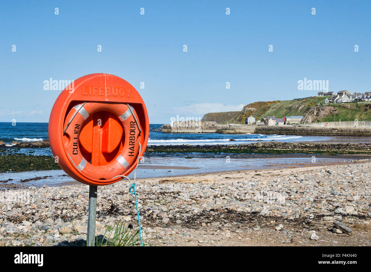 Cullen beach scotland hi-res stock photography and images - Alamy