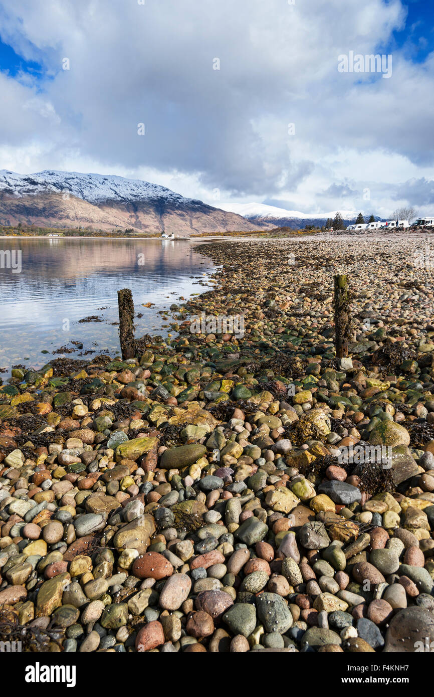 Carvans at Loch Linnhe, Snow, mountains, Onich, Fort William, Highland ...
