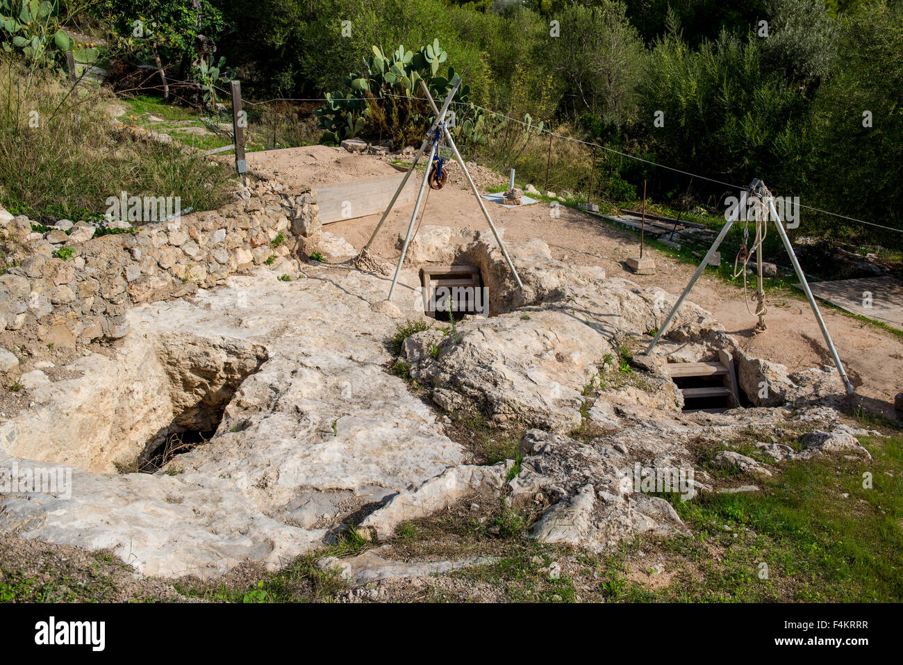 Quarrying hi-res stock photography and images - Alamy