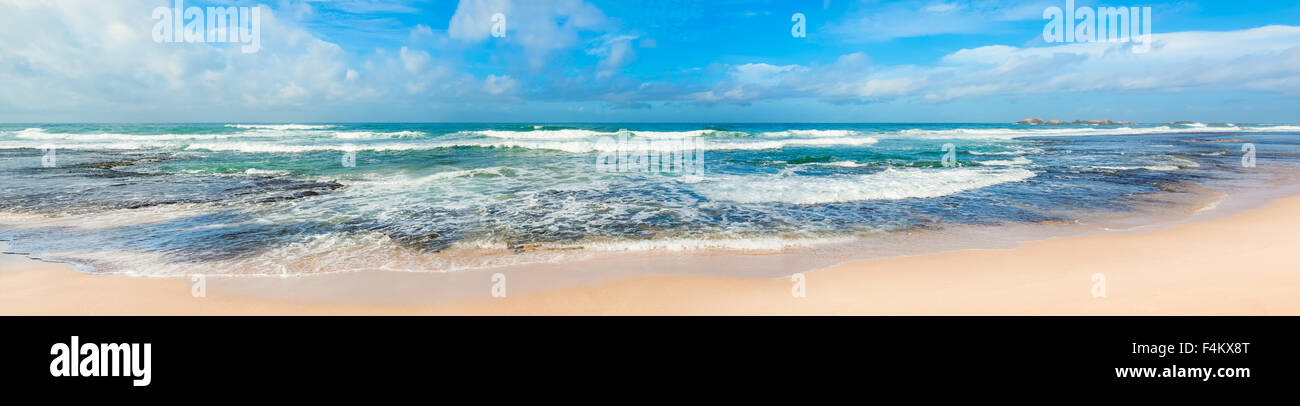 Beautiful indian ocean view hi-res stock photography and images - Alamy