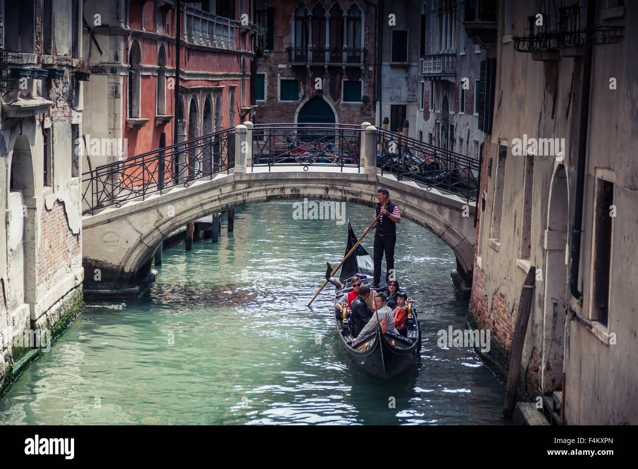 Gondola canals hi-res stock photography and images - Alamy