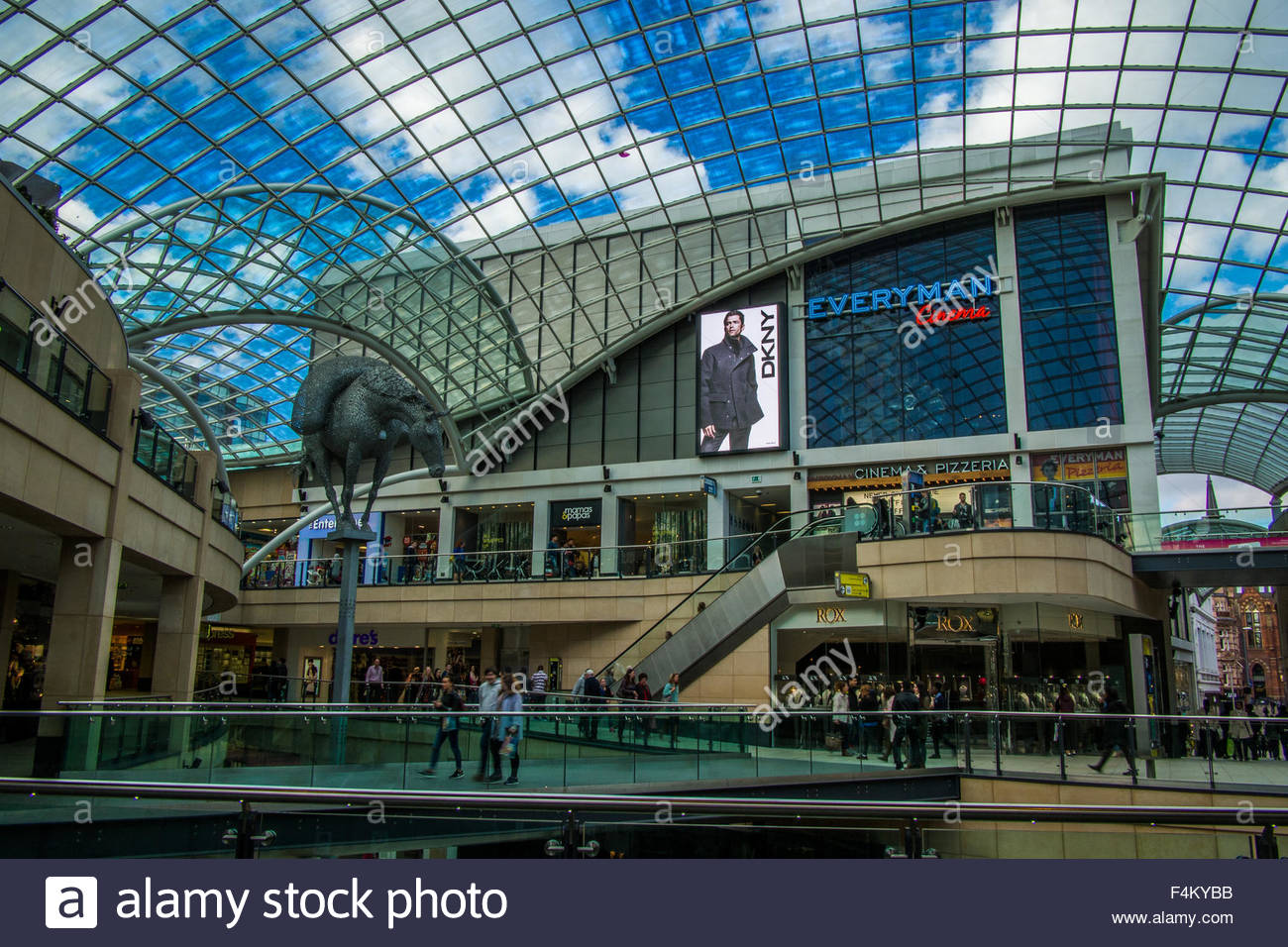 Trinity Leeds Shopping Centre Stock Photos & Trinity Leeds Shopping ...