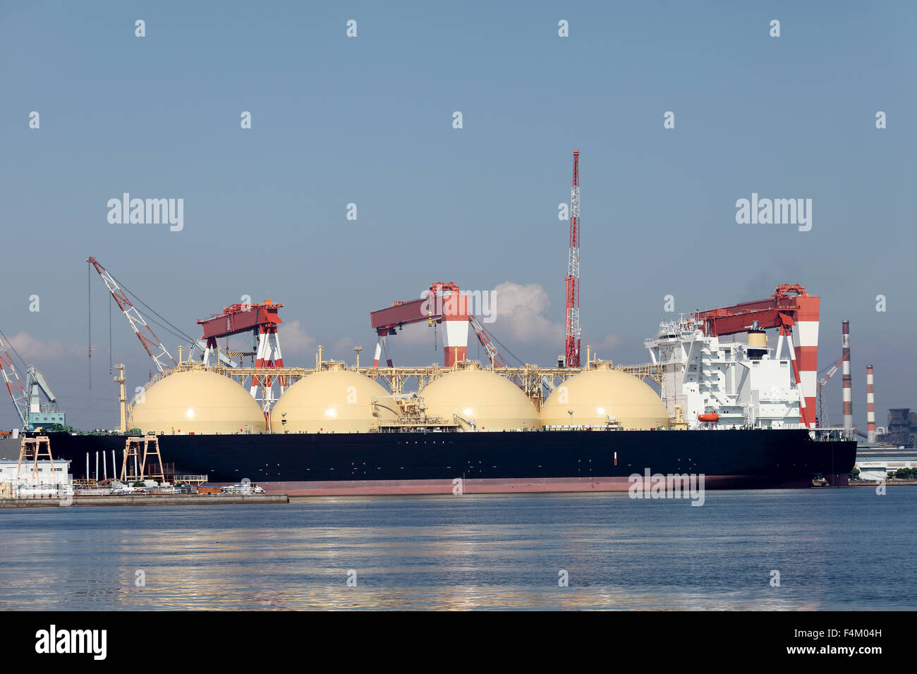 Lng tanker hi-res stock photography and images - Alamy