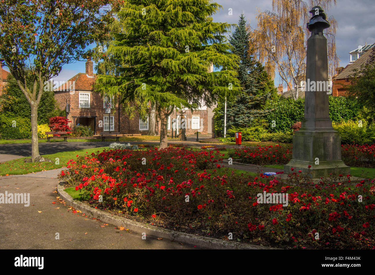 Spa gardens ripon north yorkshire hi-res stock photography and images ...