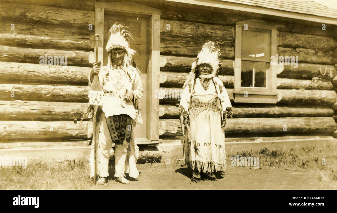 Couple of Native Americans, Indians, Canada Stock Photo - Alamy