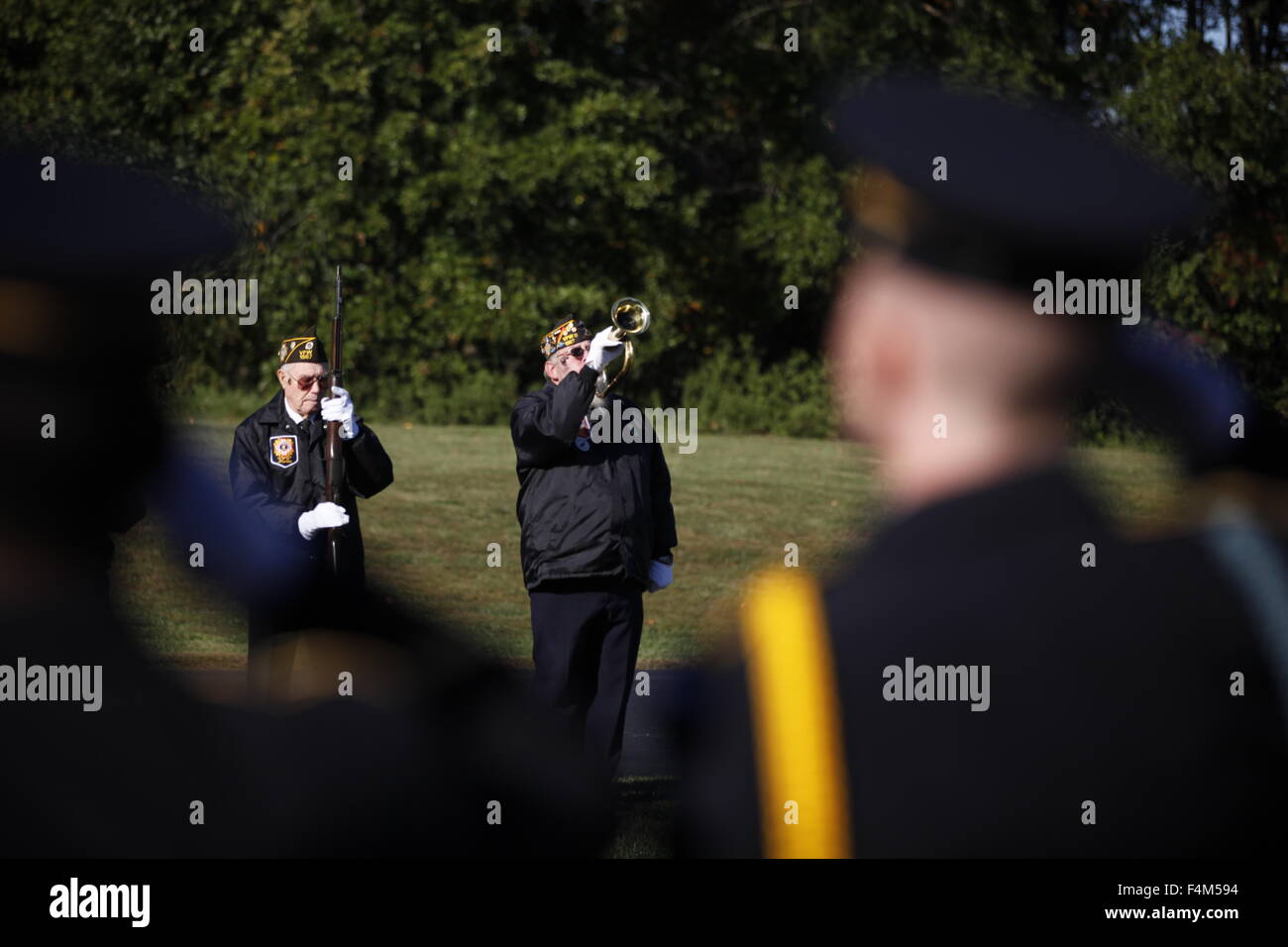 Honor guard playing taps after the 21 gun salute Stock Photo - Alamy