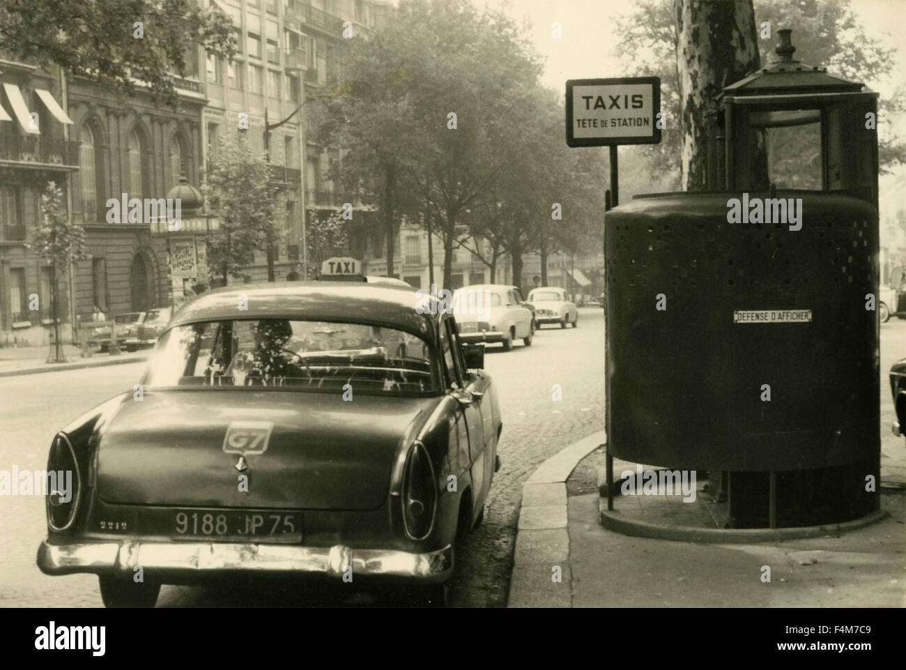 Taxi stop in Paris, France Stock Photo - Alamy
