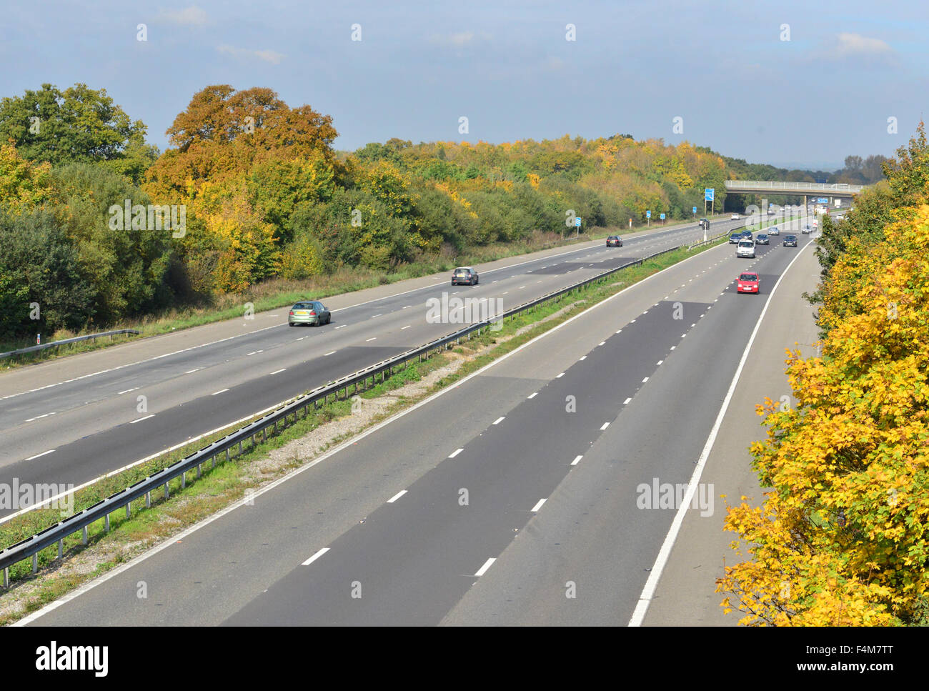 The M23 motorway near Gatwick Airport in Surrey Stock Photo - Alamy