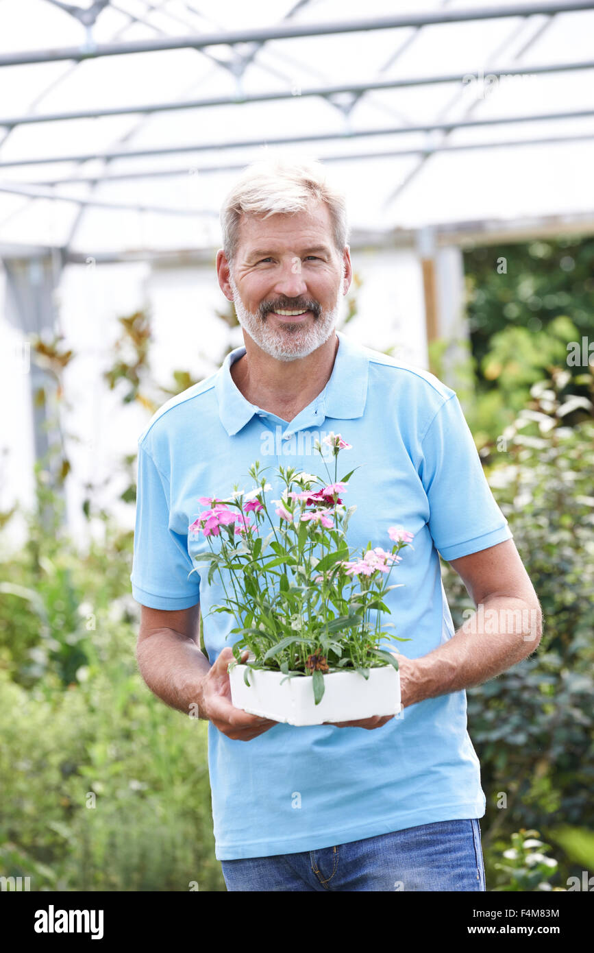 Assistant gardener hi-res stock photography and images - Alamy