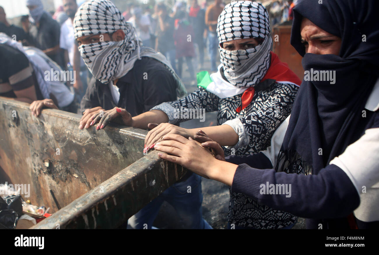 Ramallah, West Bank, Palestinian Territory. 20th Oct, 2015. Female ...