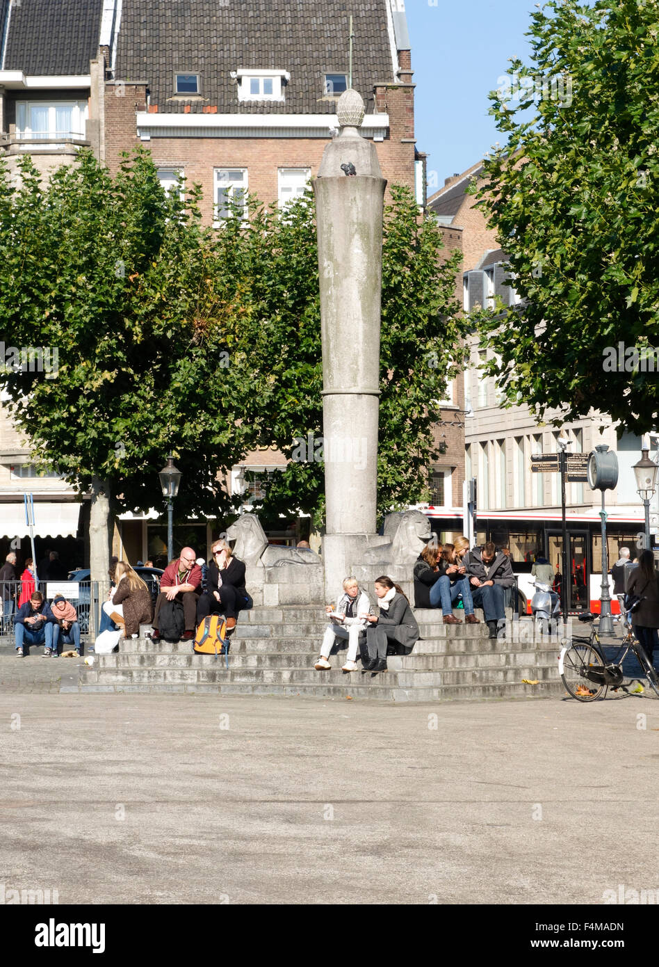 Perroen hi-res stock photography and images - Alamy