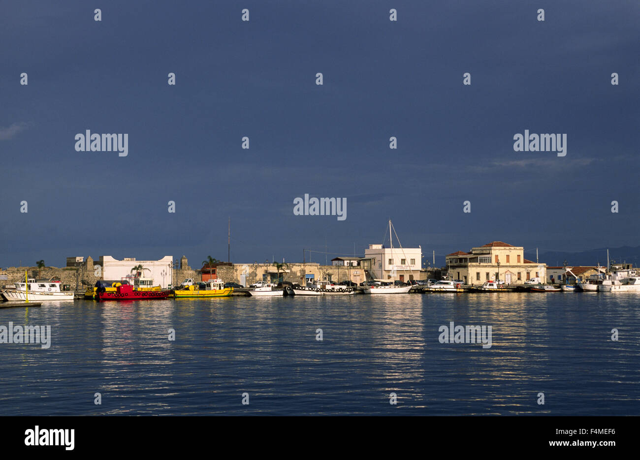 Milazzo italy hi-res stock photography and images - Alamy