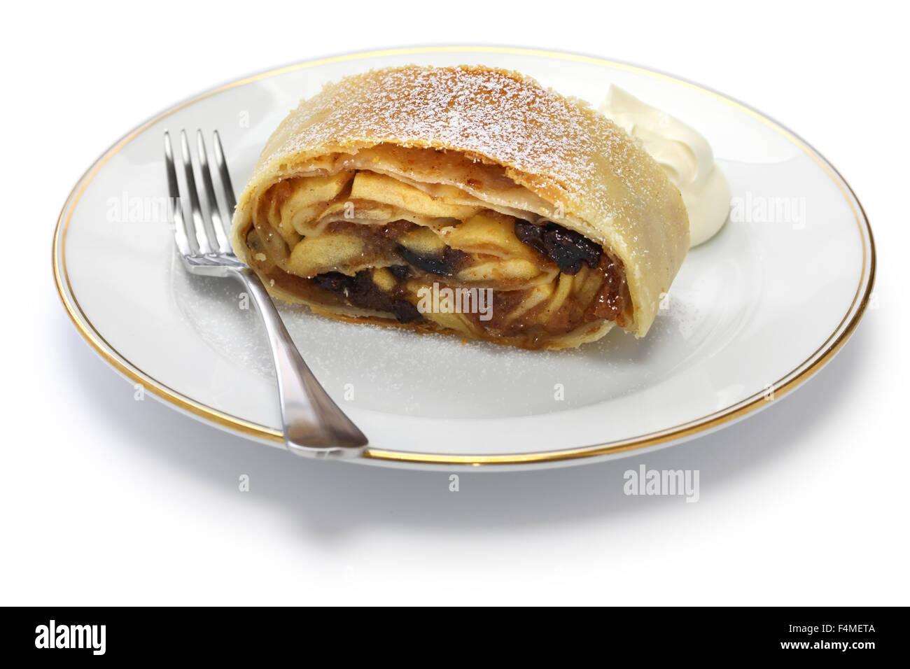 Strudel hi-res stock photography and images - Alamy